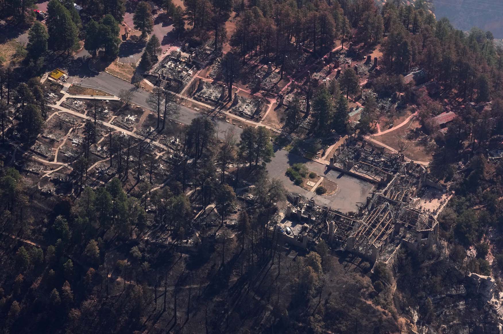 Dragon Bravo Fire Site Visit | Office of the Arizona Governor
