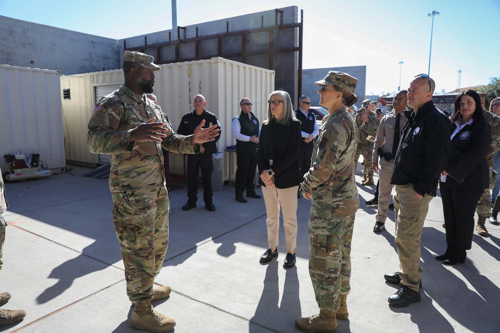 Mariposa Port of Entry Tour | Office of the Arizona Governor